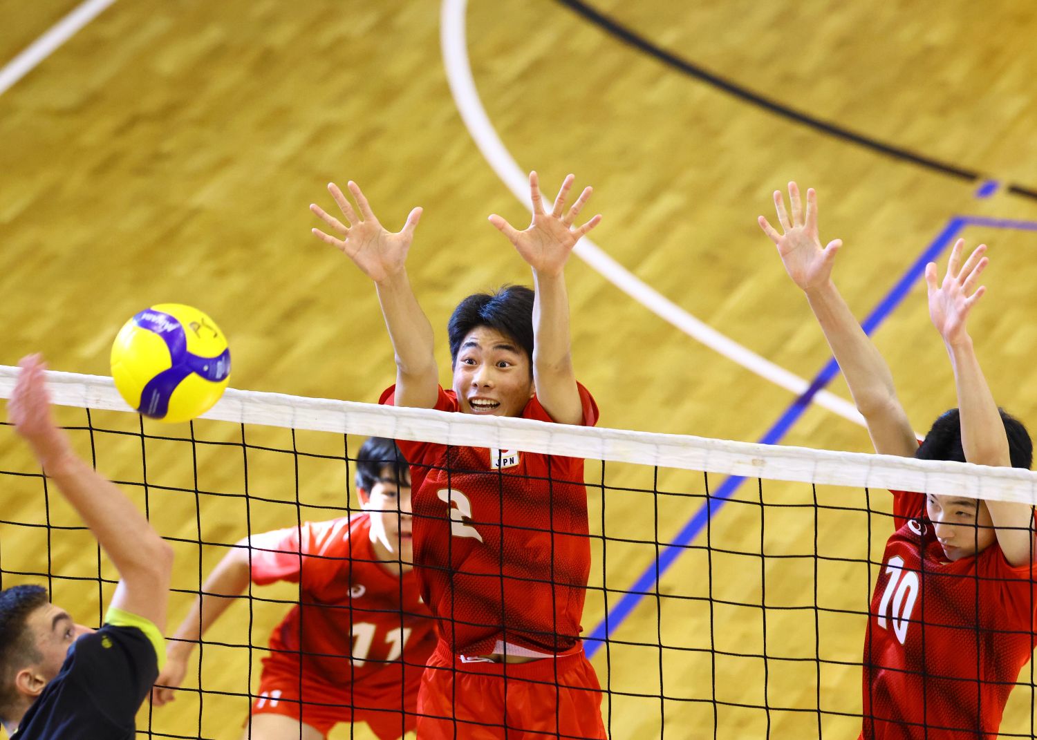 令和6年度全国中学生選抜が海外遠征を実施 男女そろってNations Winter Cup優勝｜トピックス｜ | 公益財団法人日本バレーボール協会